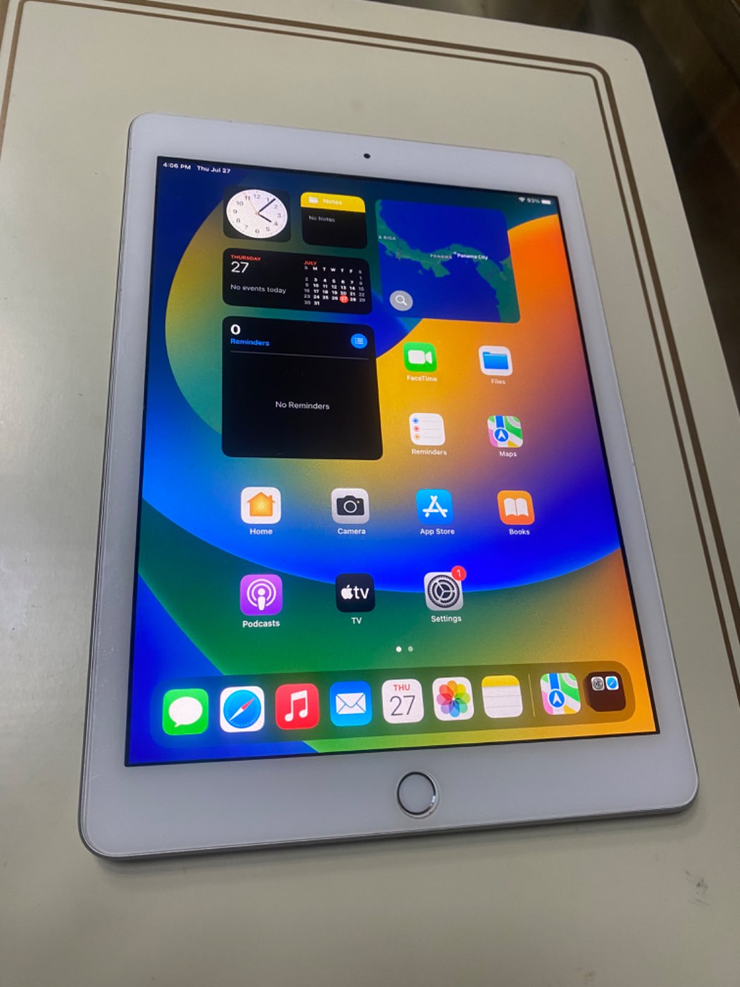 Ipad 6ta generación 32GB Silver (incluye caja) | GeekyDrop